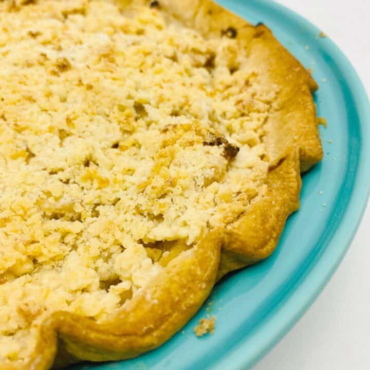 Pear Ginger Pie - Cookaholic Wife