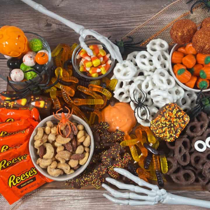 Halloween Sweet Treats Board #HalloweenTreatsWeek - Cookaholic Wife